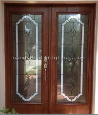 China Elegant design of beveled glass in wood door supplier